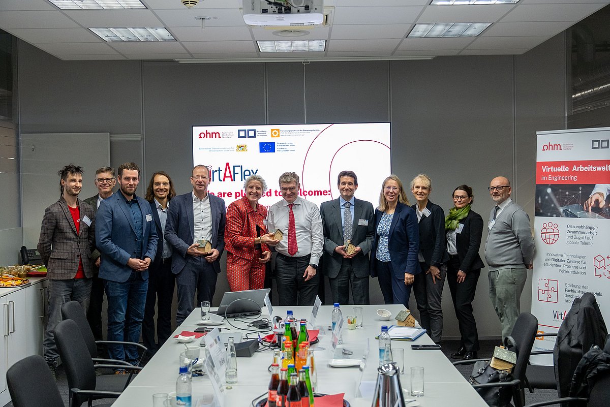 EU-Generaldirektor Mario Nava informiert sich über Projekt VirtAFlex an ...